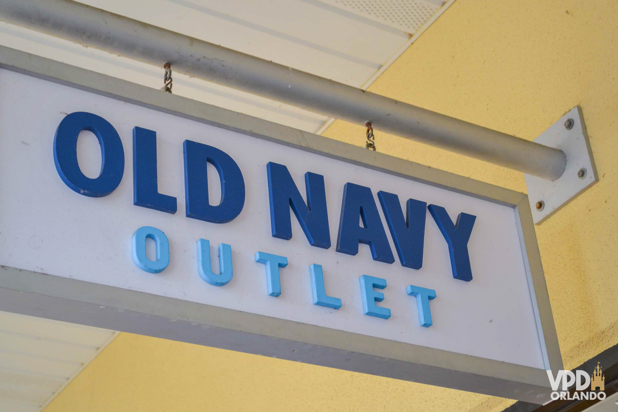 Lake Buena Vista Factory: o outlet alternativo de Orlando - Vai pra Disney?