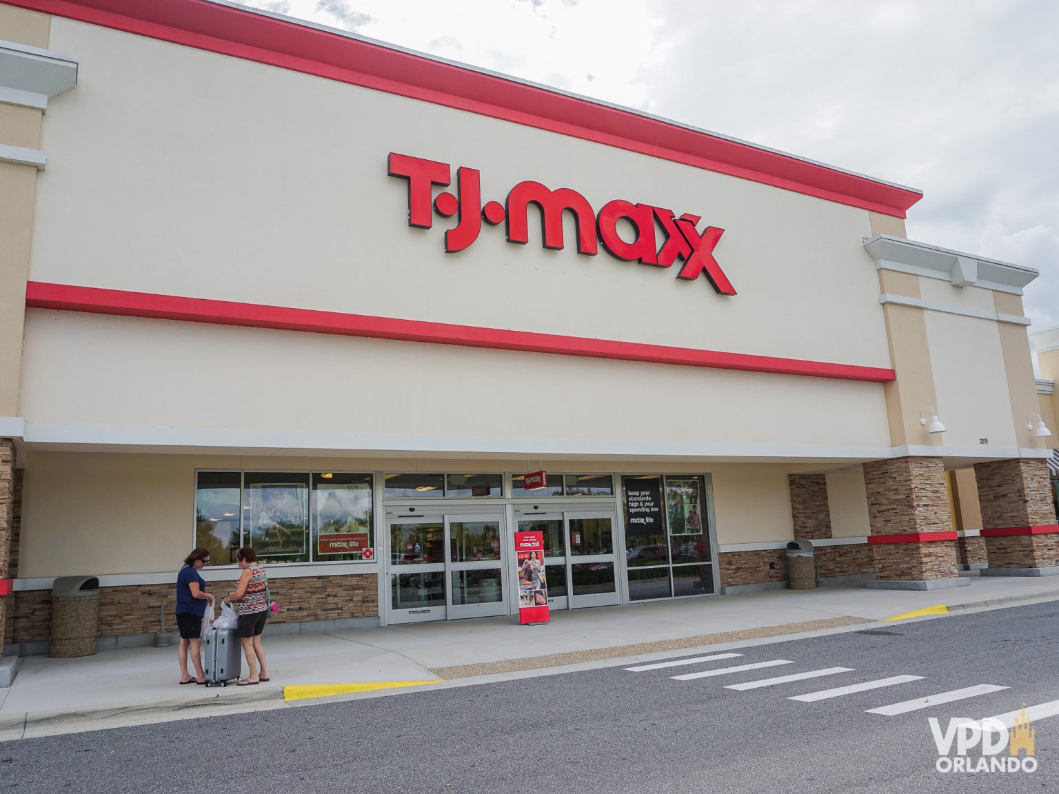 Yellow Tag Sale da T.J. Maxx tem descontos de até 75% - Vai pra Disney?