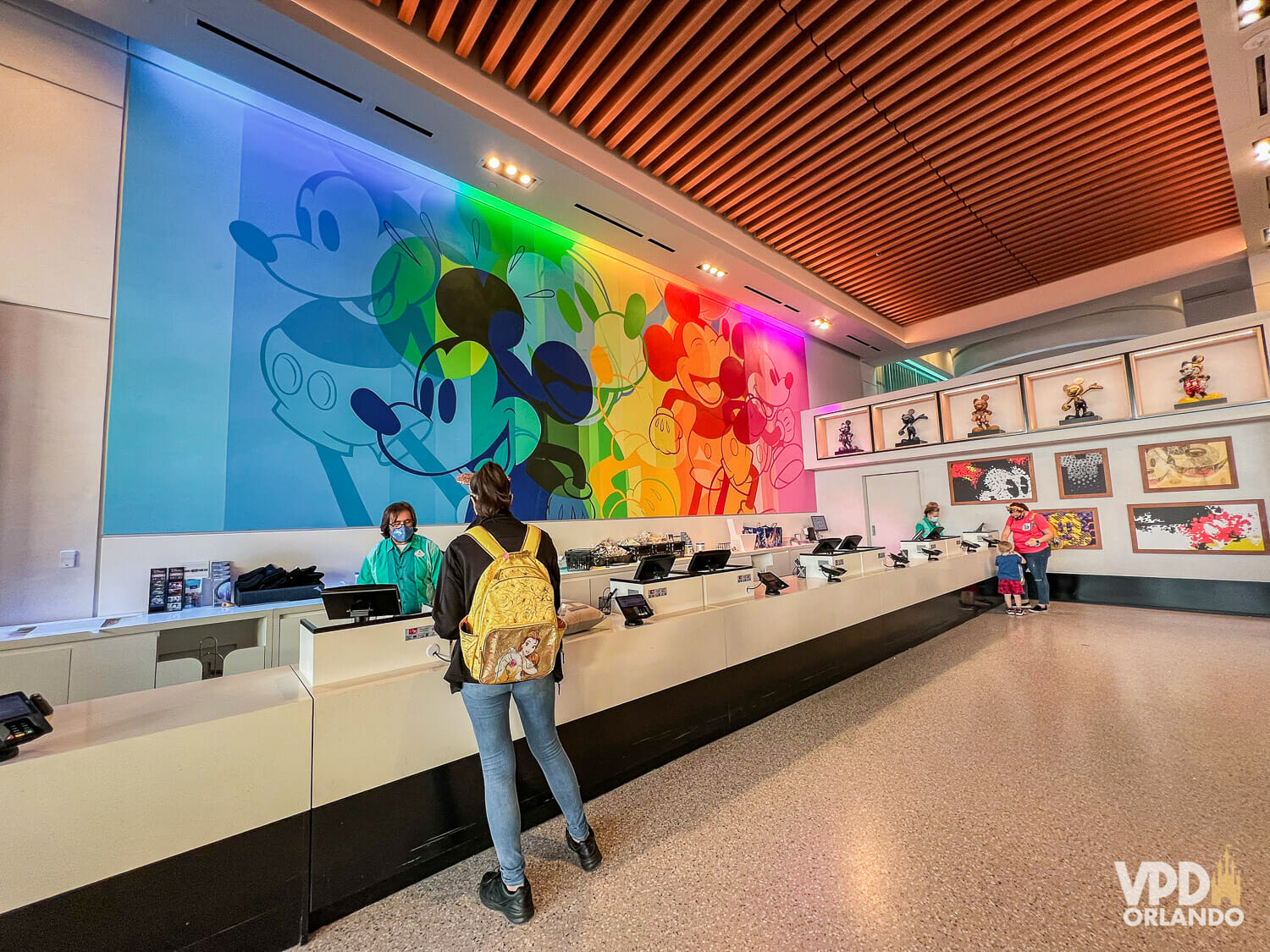 Mobile Checkout: como comprar pelo celular e evitar filas na Disney