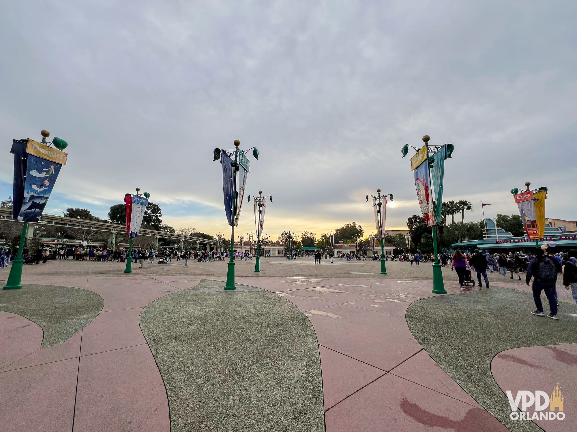 Disneyland California - Roteiro Completo e Gratuito para Aproveitar