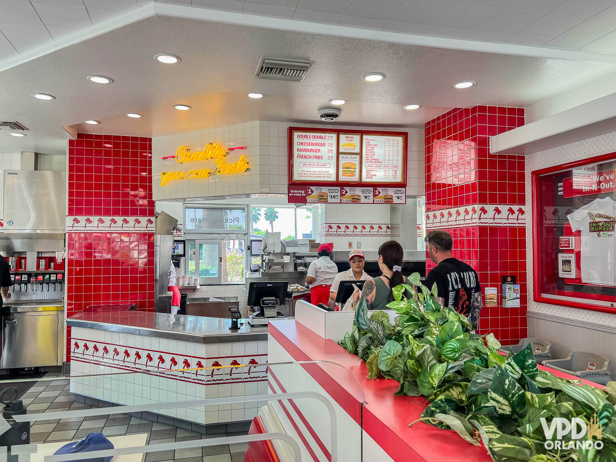 In-N-Out: cheeseburger muito bom e barato na Califórnia