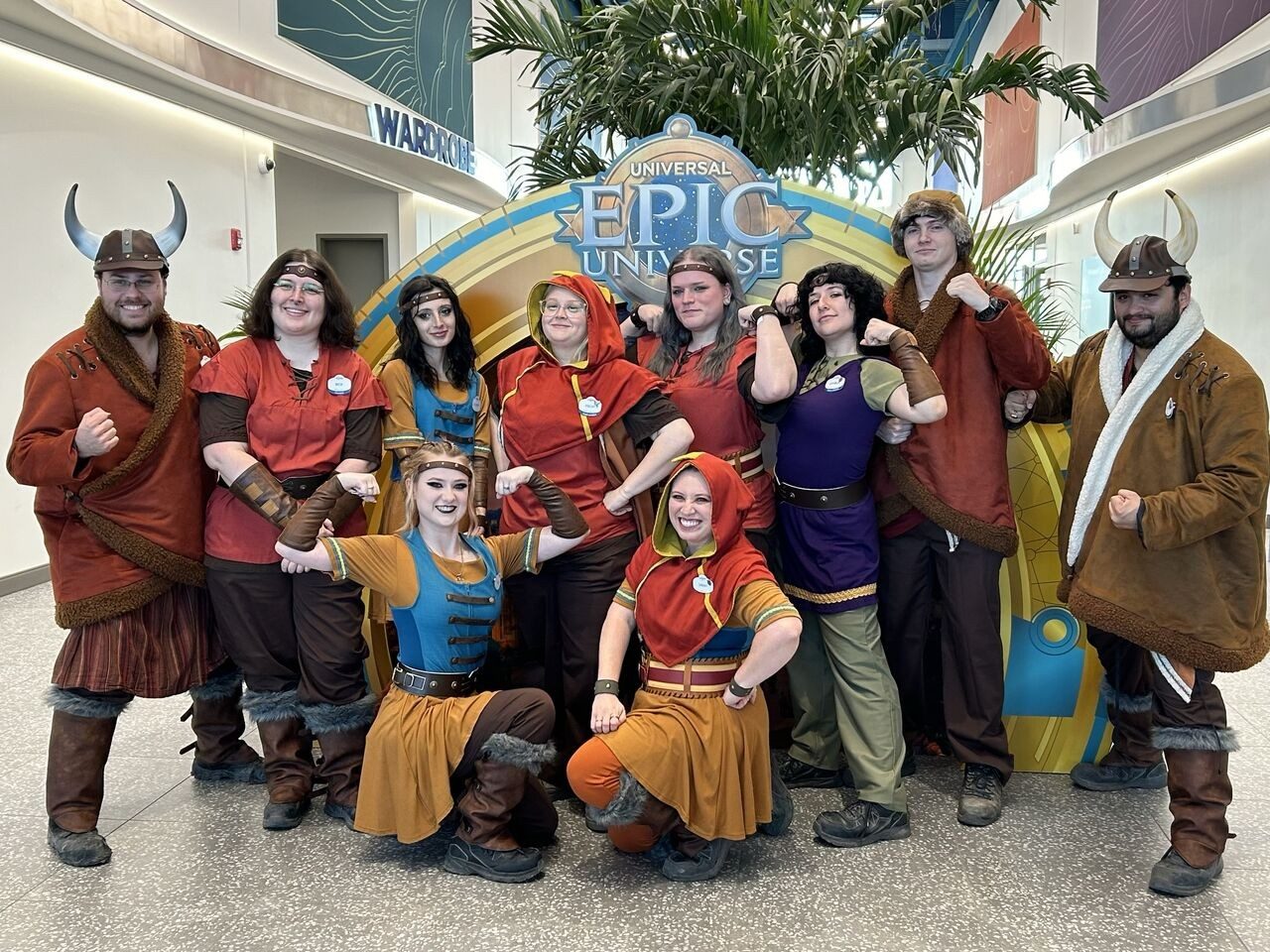 Universal compartilha uniformes de funcionários do Epic Universe - Vai ...